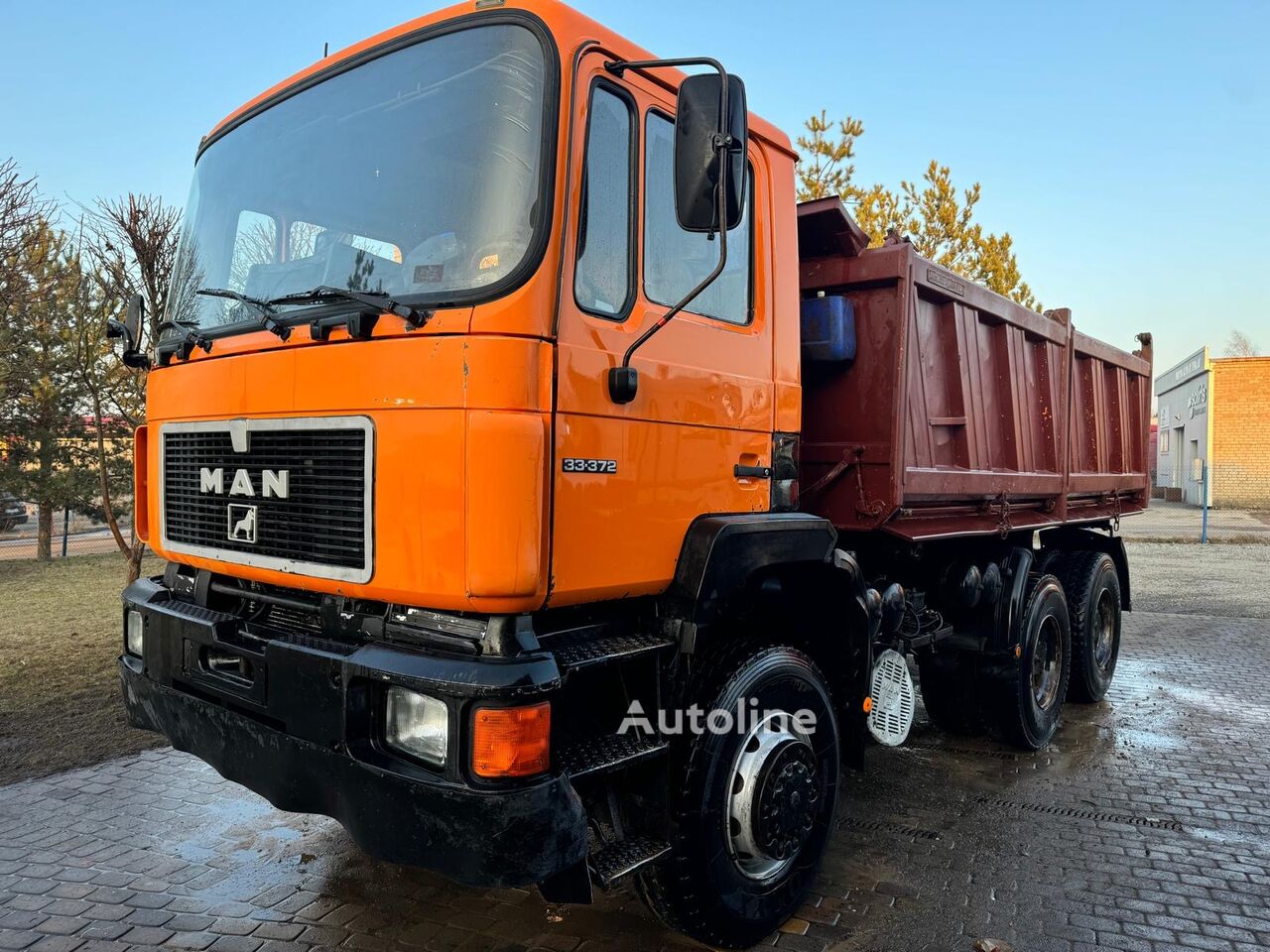 MAN 33-372 / 6x4 / springs springs dump truck for sale from Lithuania ...