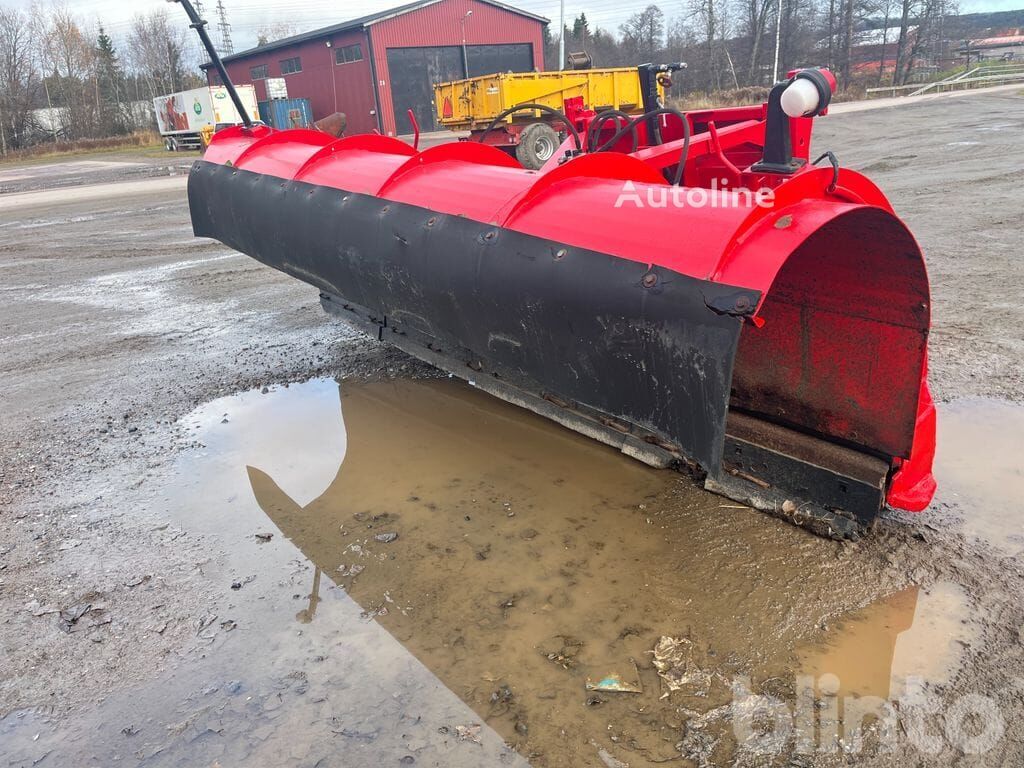 Kupić pług do śniegu Mählers Rosso 32 RP przez licytację ze Szwecji ...