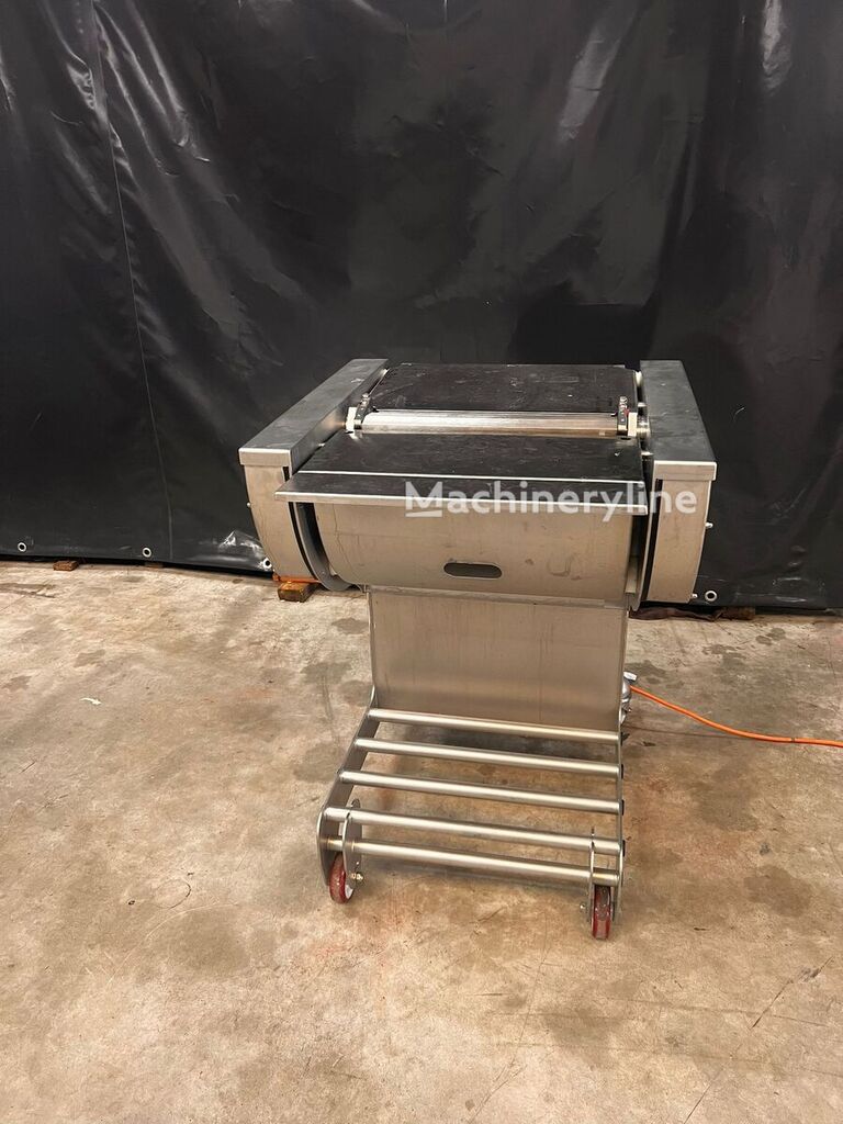 Cretel skinning machine for sale from Poland Warszawa, YK48993 ...