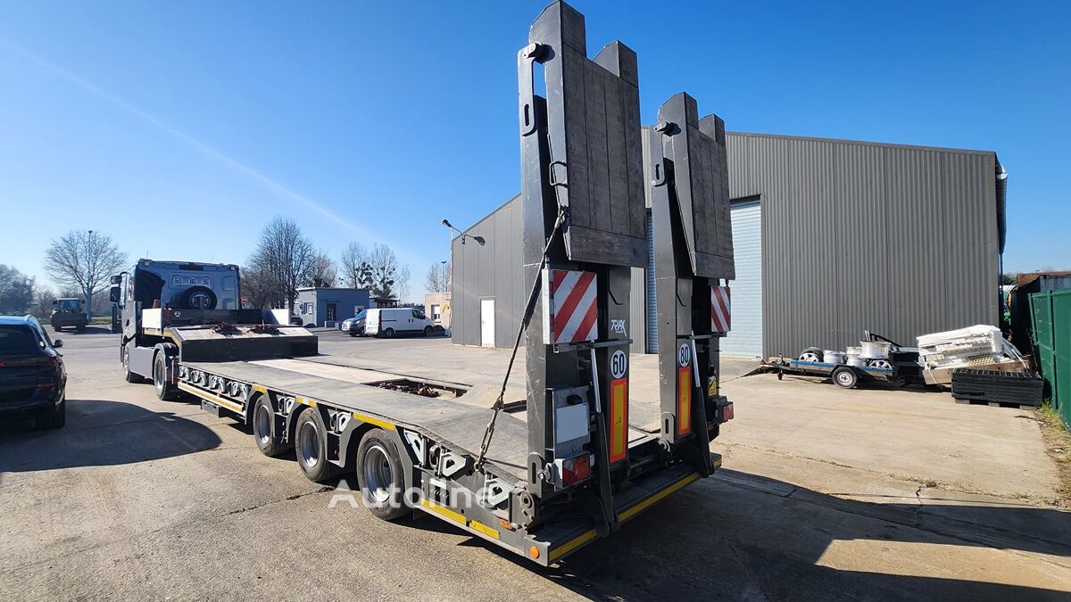 Trax 3 essieux low bed semi-trailer for sale from France EPERNAY ...