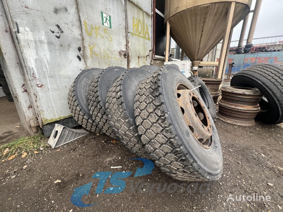 Michelin Rehvid + veljed 305/70 R22,5 wheel for sale Estonia Kõrveküla ...